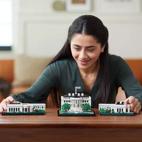 SAVE - LEGO ARCHITECTURE: THE WHITE HOUSE DISPLAY MODEL | Zavvi Deal